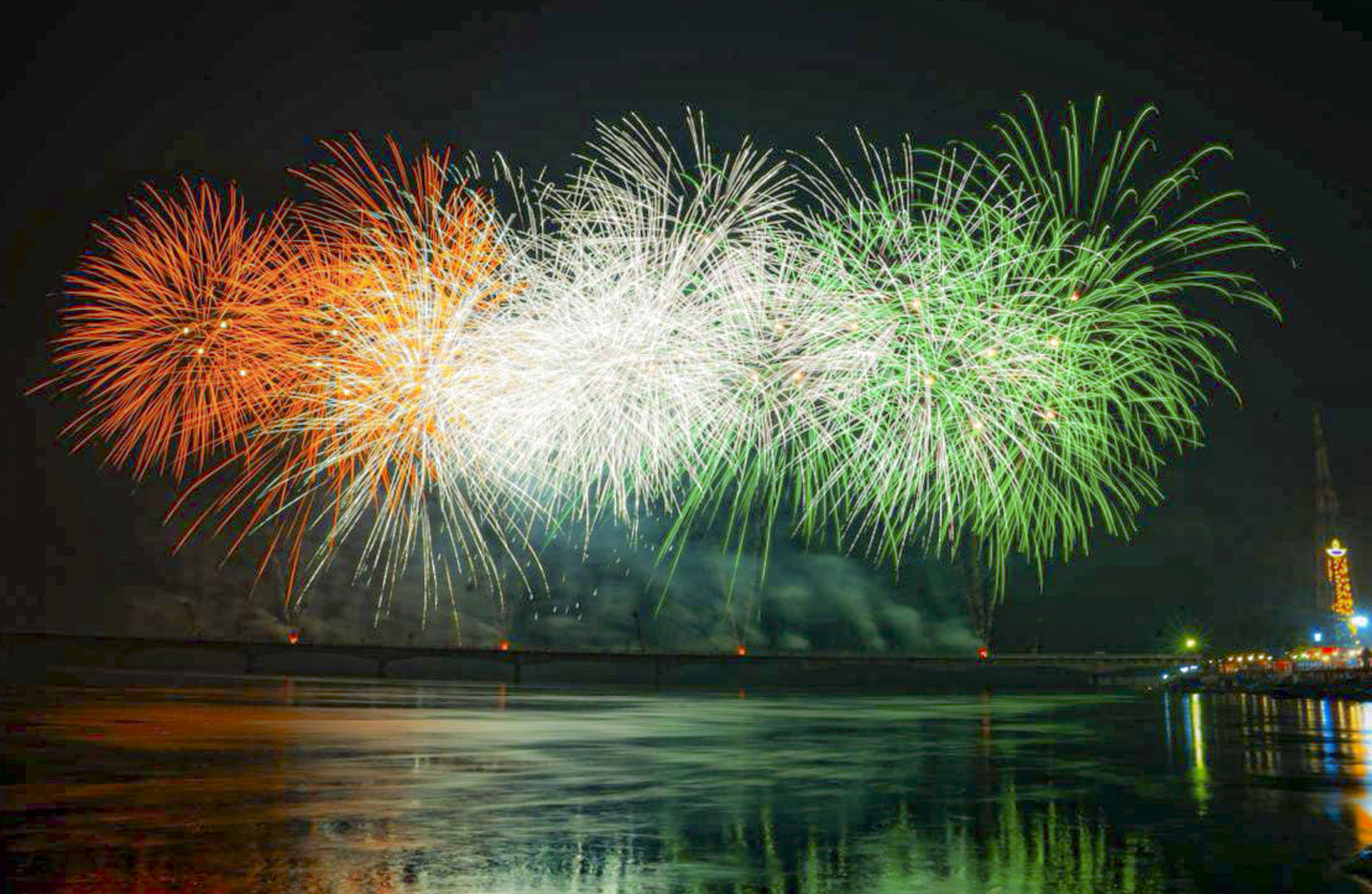 Ayodhya lights up for Deepotsav 2025, devotees flock to city to witness ...