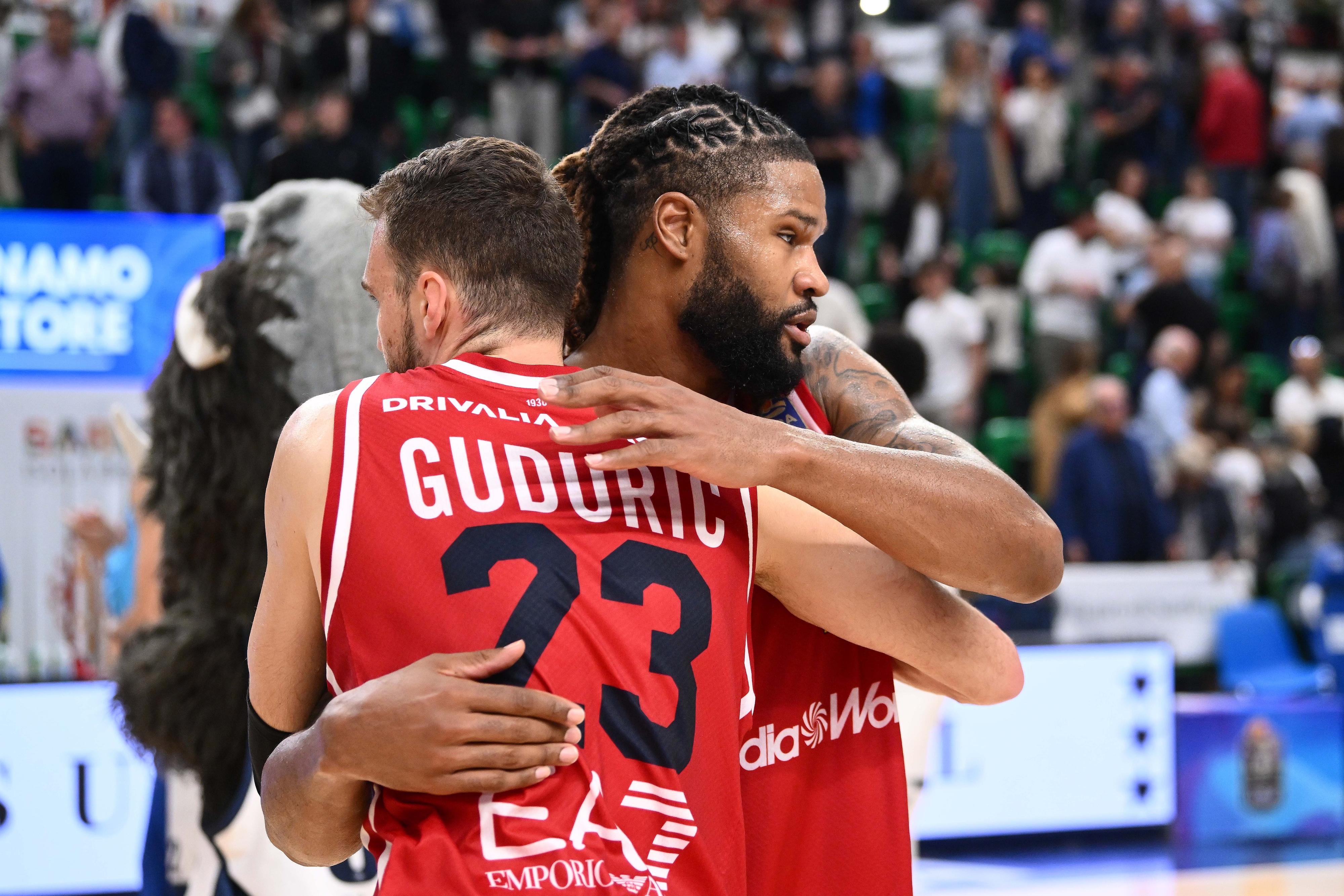 Serie A, Milano fatica ma passa 76-72 a Sassari