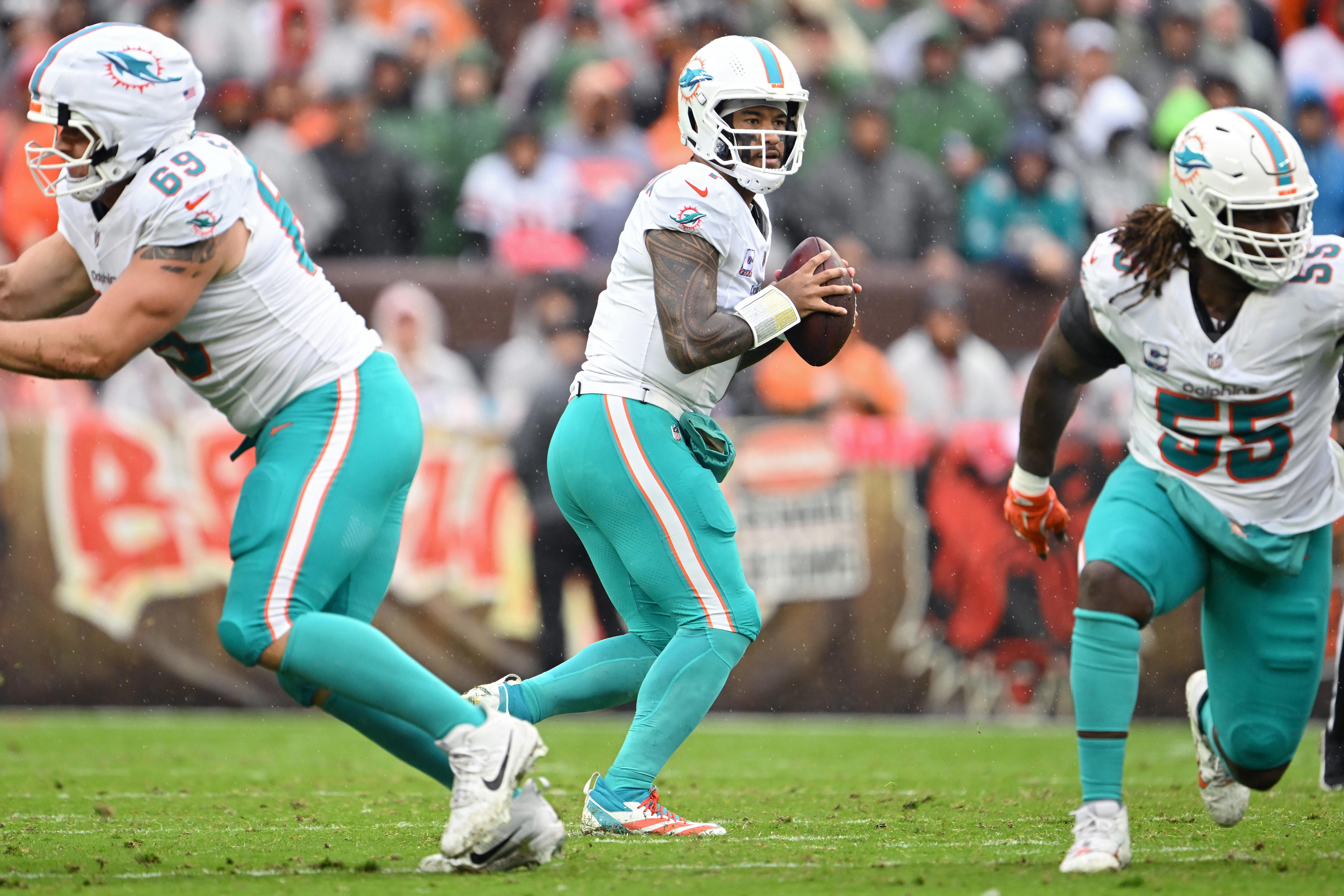 Miami Dolphins melting down in Cleveland as Tua Tagovailoa opens second ...