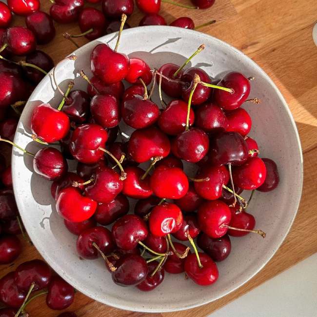 7 Foods That Can Naturally Help Reduce Uric Acid In The Blood