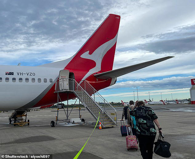 Aussie blasts Qantas over sneaky detail while trying to book a ticket ...