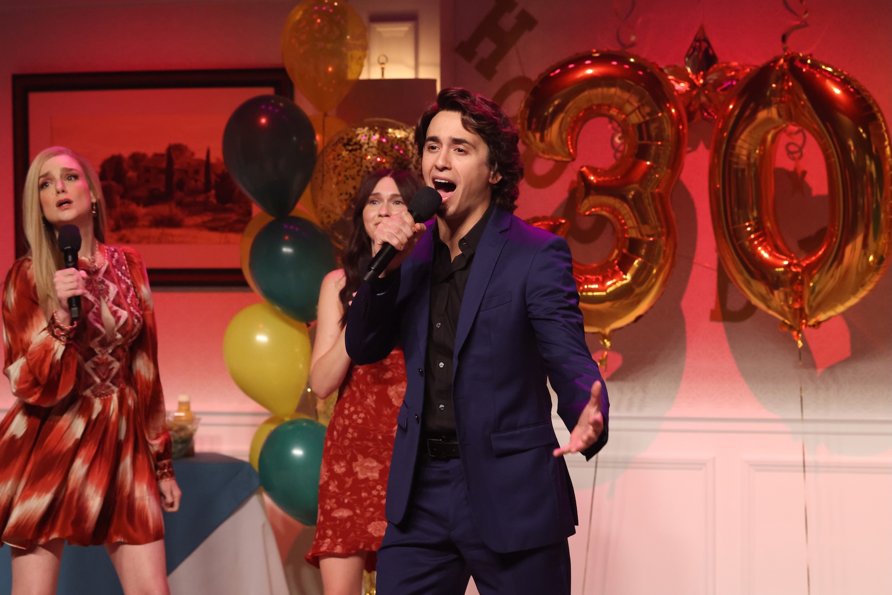 Sabrina Carpenter Sang Taylor Swift in SNL's Domingo Cold Open with ...