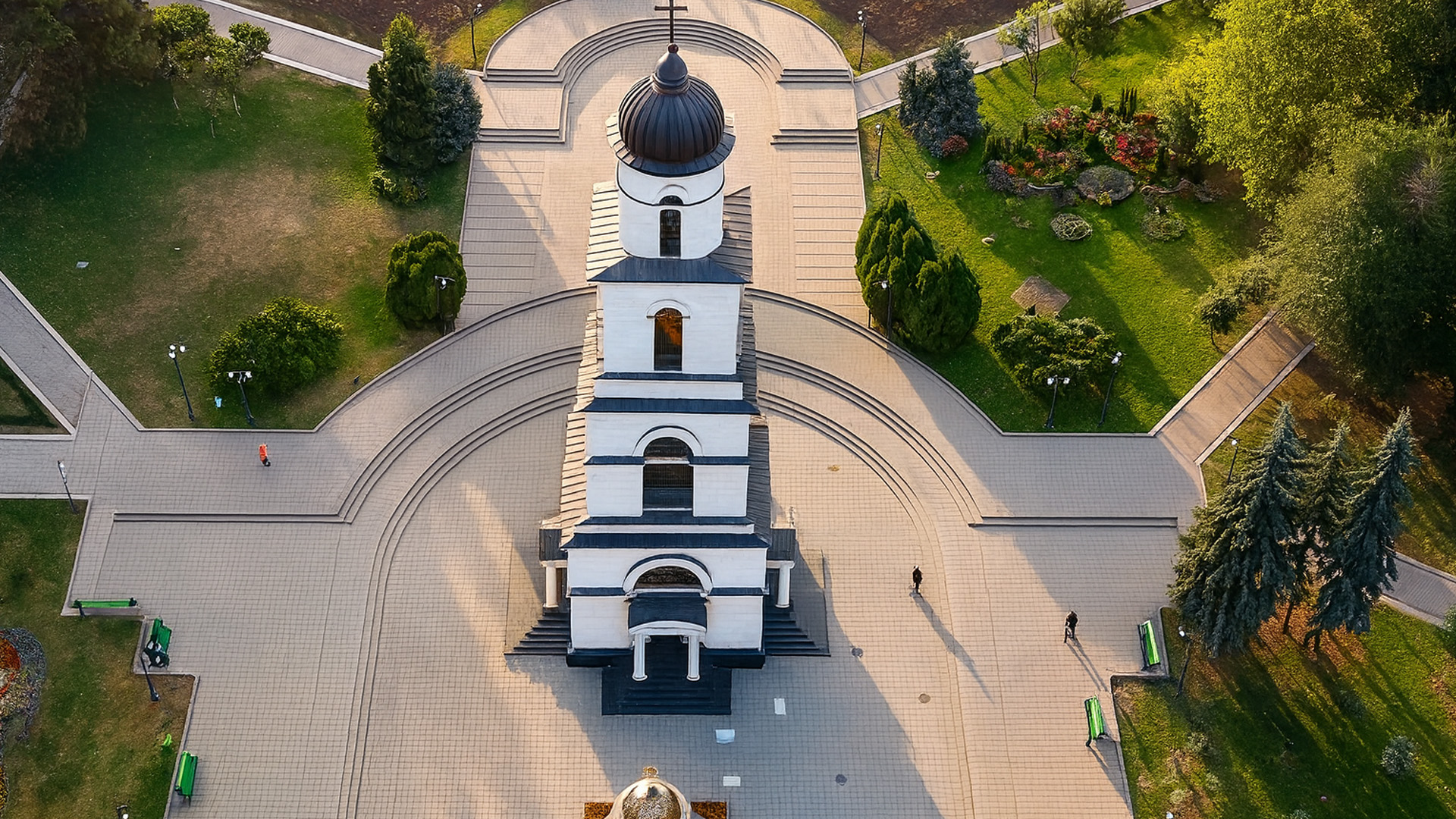 Parc de la Cathédrale et centre de Chișinău – La Moldavie en 4K
