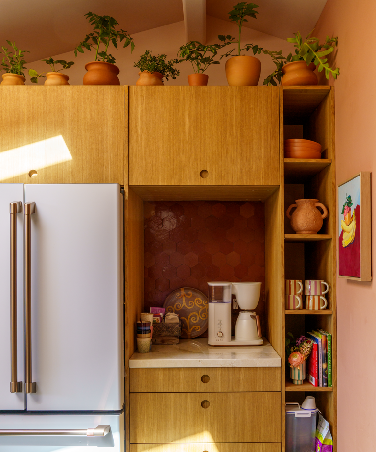 'I Want to Come Home to Good Vibes' – Justina Blakeney Knows How to Create Mood-Boosting Decor ...