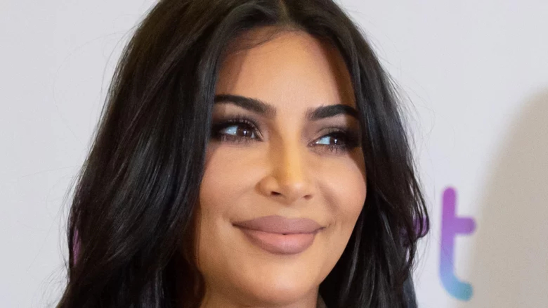 What Kim Kardashian Really Looks Like Without The Glam