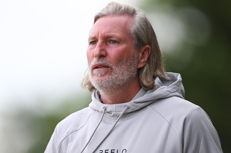 Ex-Premier League star Robbie Savage liked to come off pitch early to ...