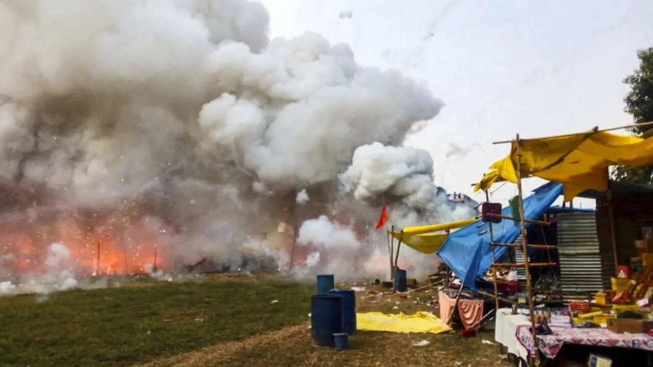 Massive Fire in UP’s Fatehpur Market: 65 Shops Gone, Crores Worth of ...