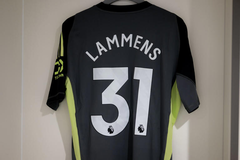 Liverpool vs Manchester United LIVE: Premier League result, latest ...