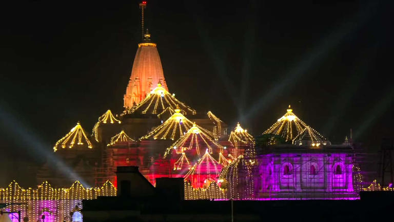 Majestic! Ayodhya Lights 26 Lakh Diyas, Creates 3 World Records ...