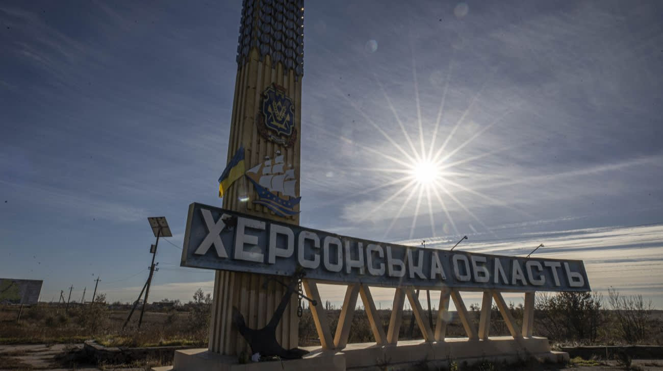 Russians attack Kherson Oblast: man killed, 4 injured