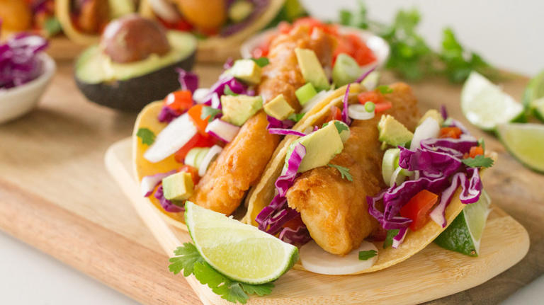The Absolute Best Type Of Beer To Use In Your Batter For Fish Tacos