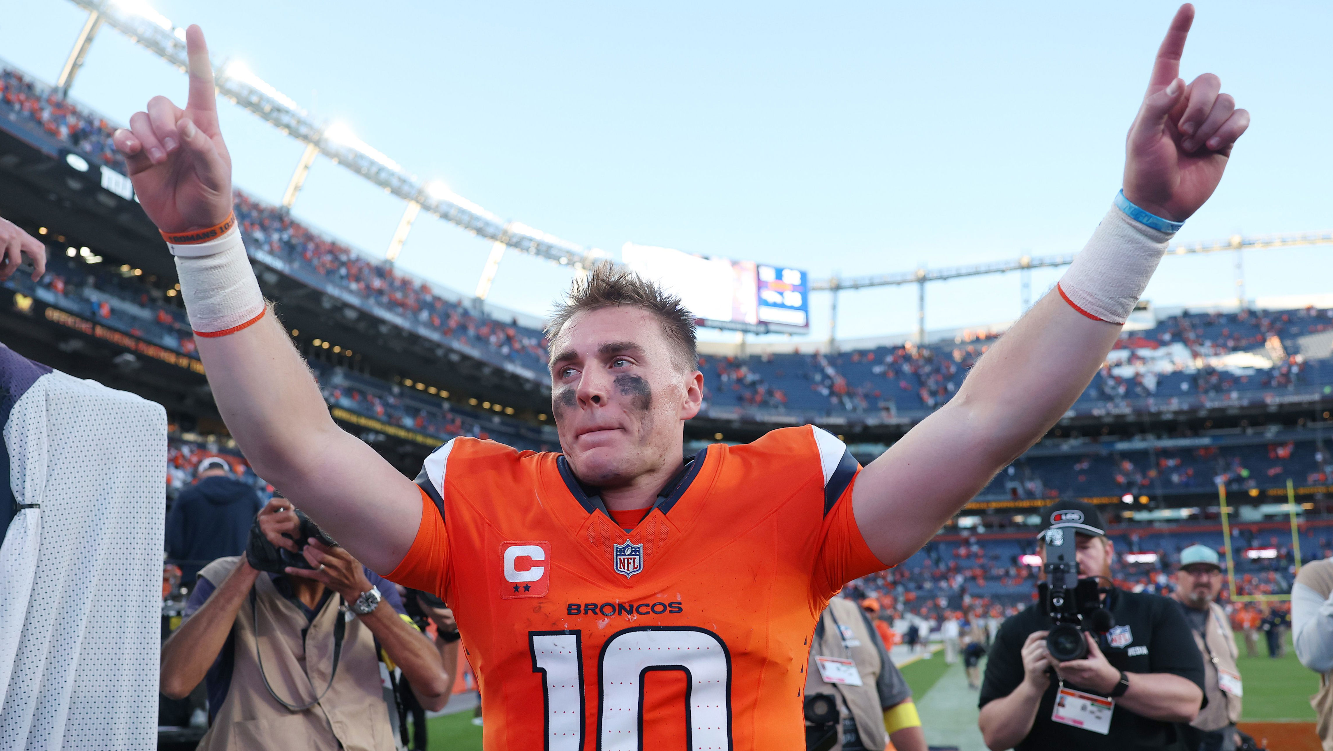 Broncos Win Snaps ‘Incredible’ 1,602 Game Streak to Make NFL History