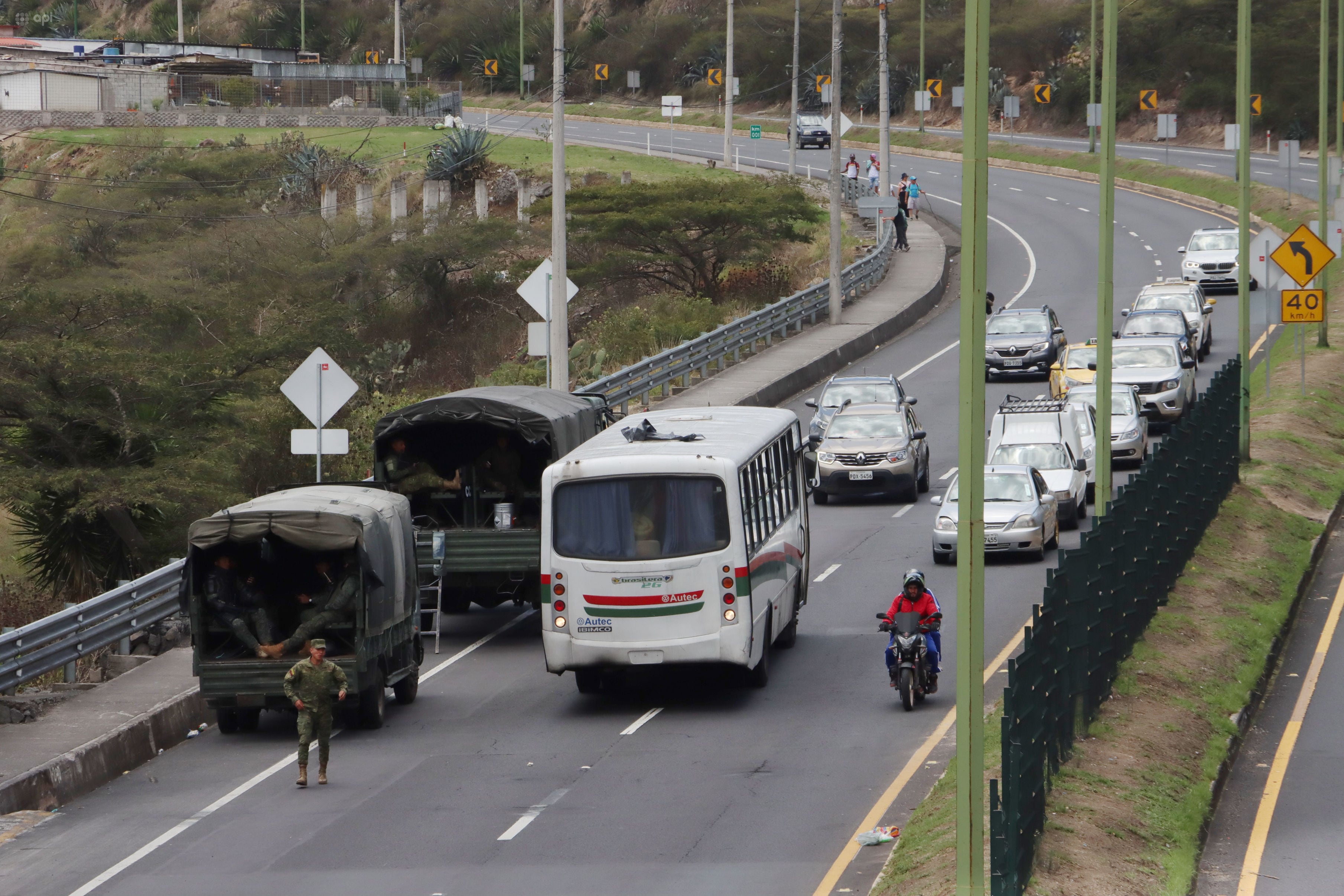 15:20: Cierres viales en Ecuador este 19 de octubre