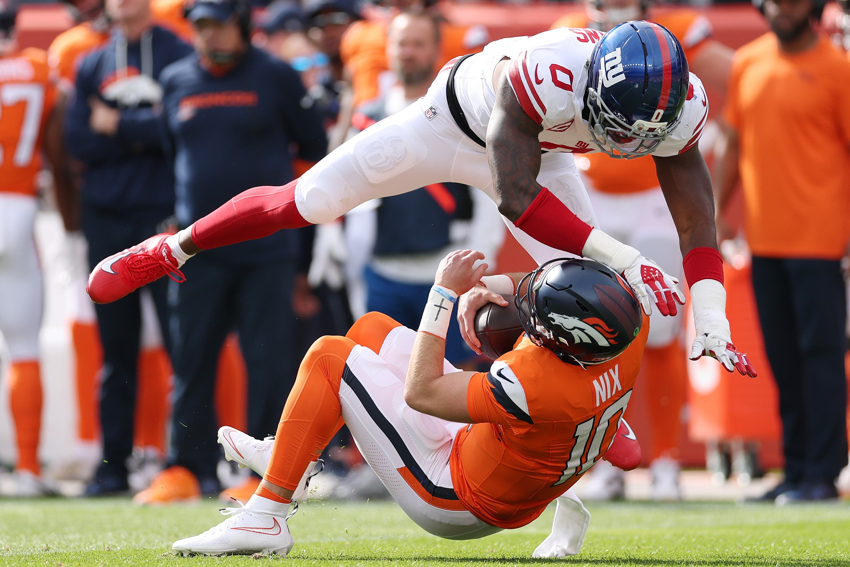 Giants' Brian Burns spotted in walking boot after Broncos loss