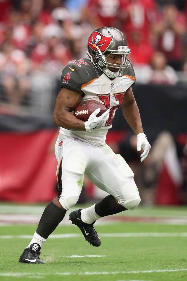 Former NFL Player Doug Martin Dies at 36: 'He Was a Fan Favorite ...