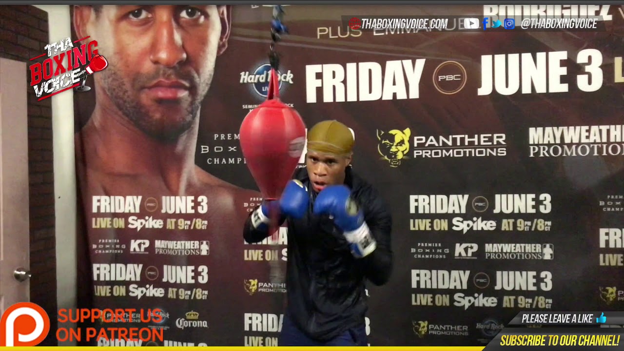 🔴Devin Haney flashes lightning quick speed on double end bag days ...