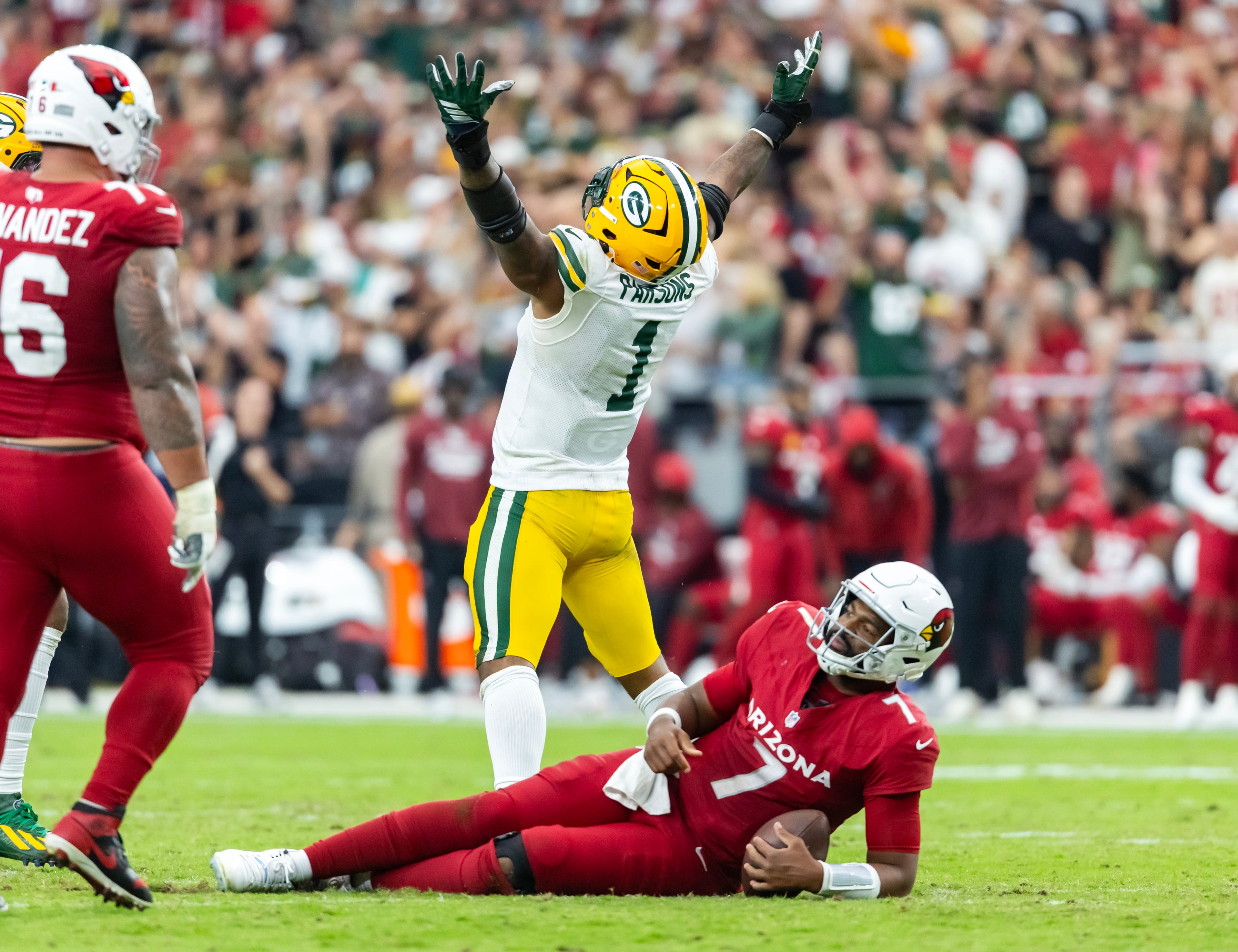 Packers fans rush to praise Micah Parsons’ big day on social media