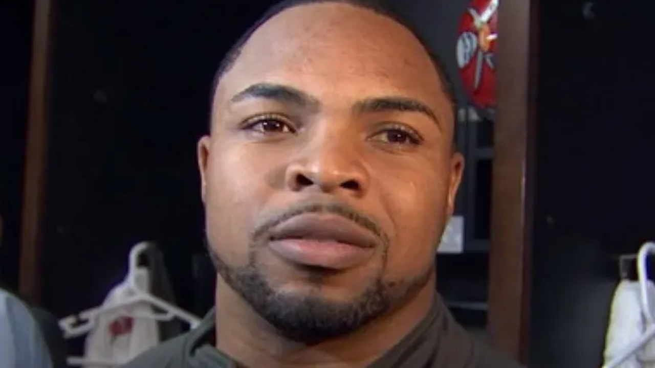 Ex-NFL star Doug Martin identified as suspect who died in Oakland ...