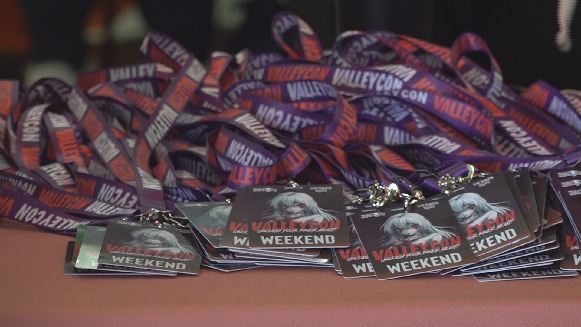 Valley News Live gets behind the scenes with Valley Con guest appearances