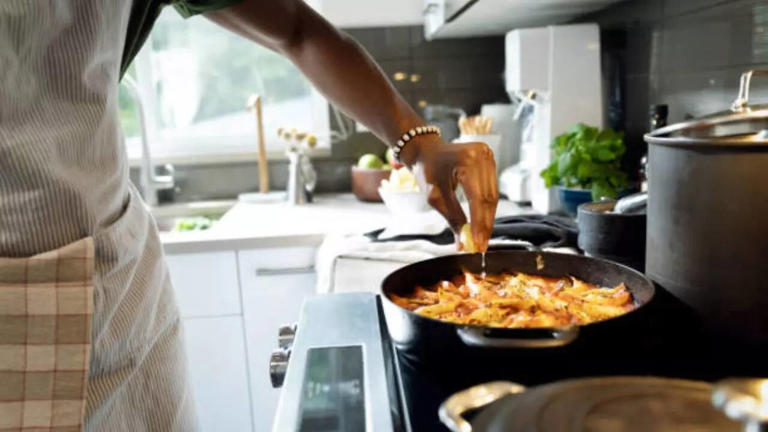 Have you been cooking food the right way? This anti-ageing method can ...