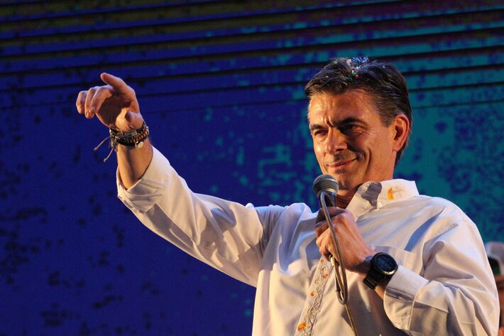 Quem é Rodrigo Paz, eleito novo presidente da Bolívia