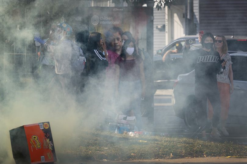 Teachers scramble after ICE released tear gas outside a Chicago ...