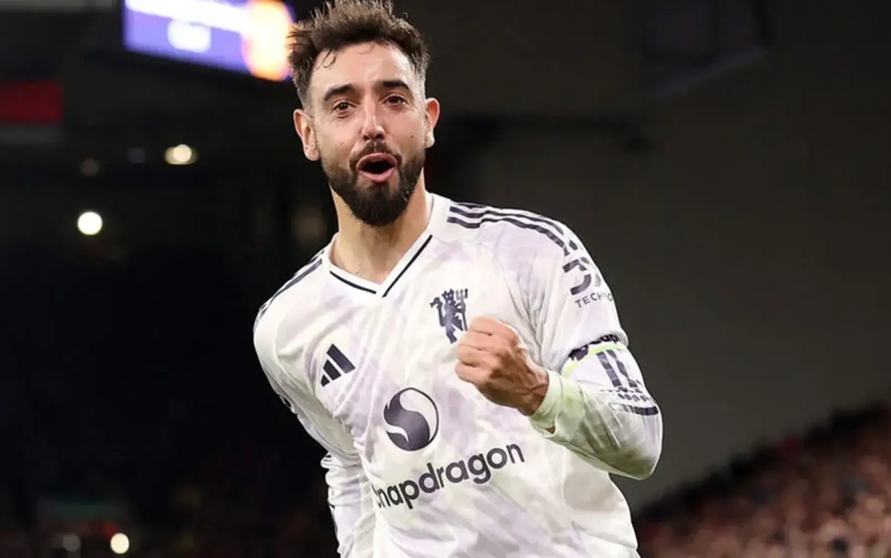 Bruno Fernandes vượt Eric Cantona trong top 5 kiến tạo cho MU