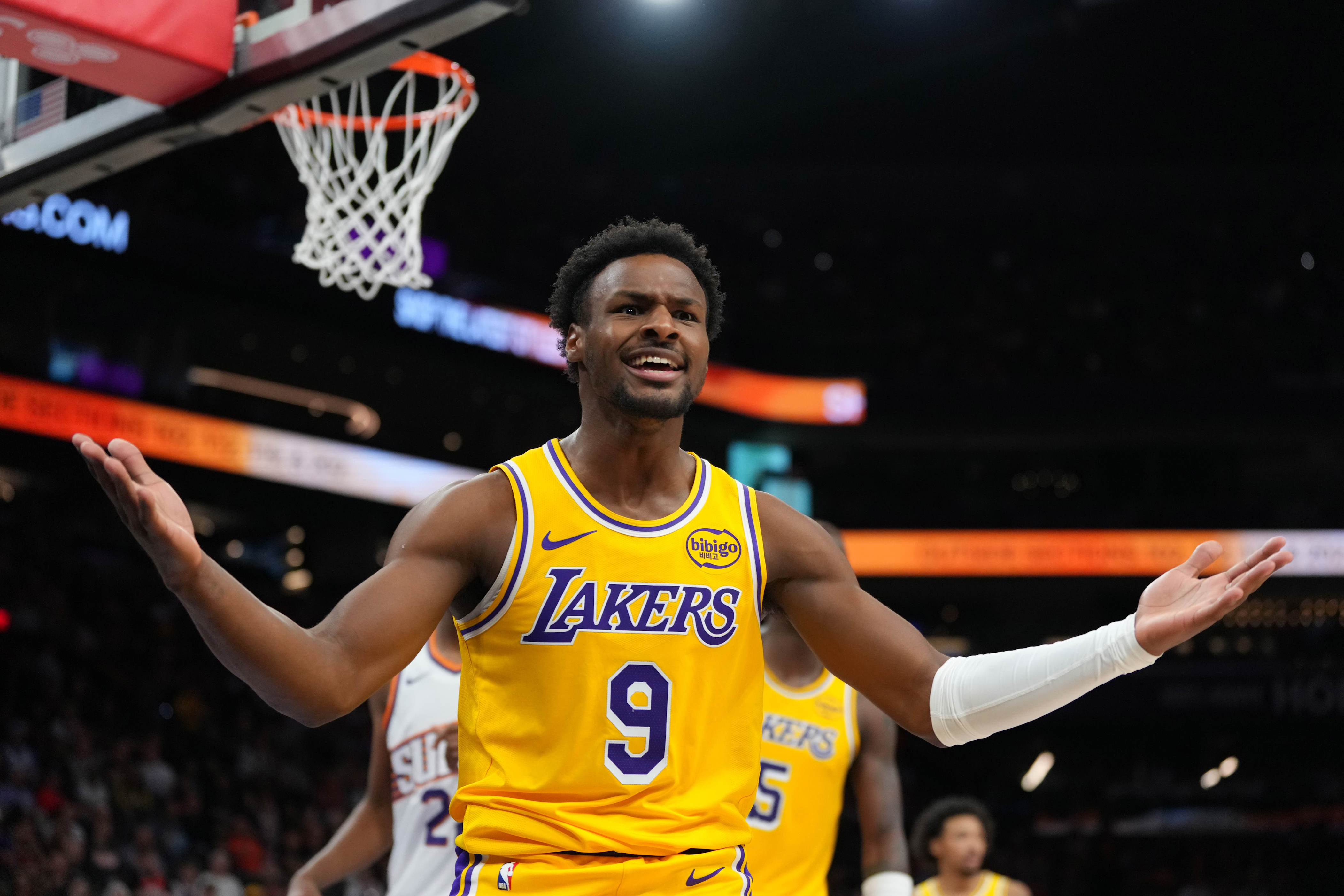 Lakers get Bronny James injury update before Warriors opener
