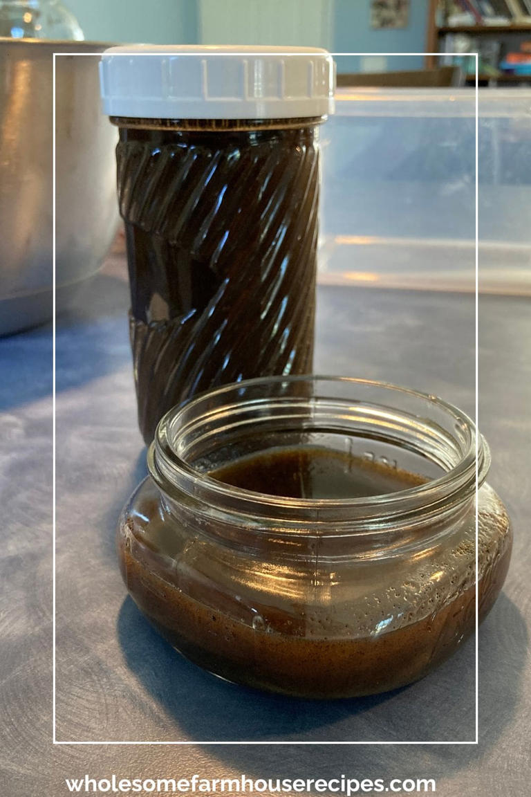 How to Make Vanilla Bean Paste at Home (Easy!)