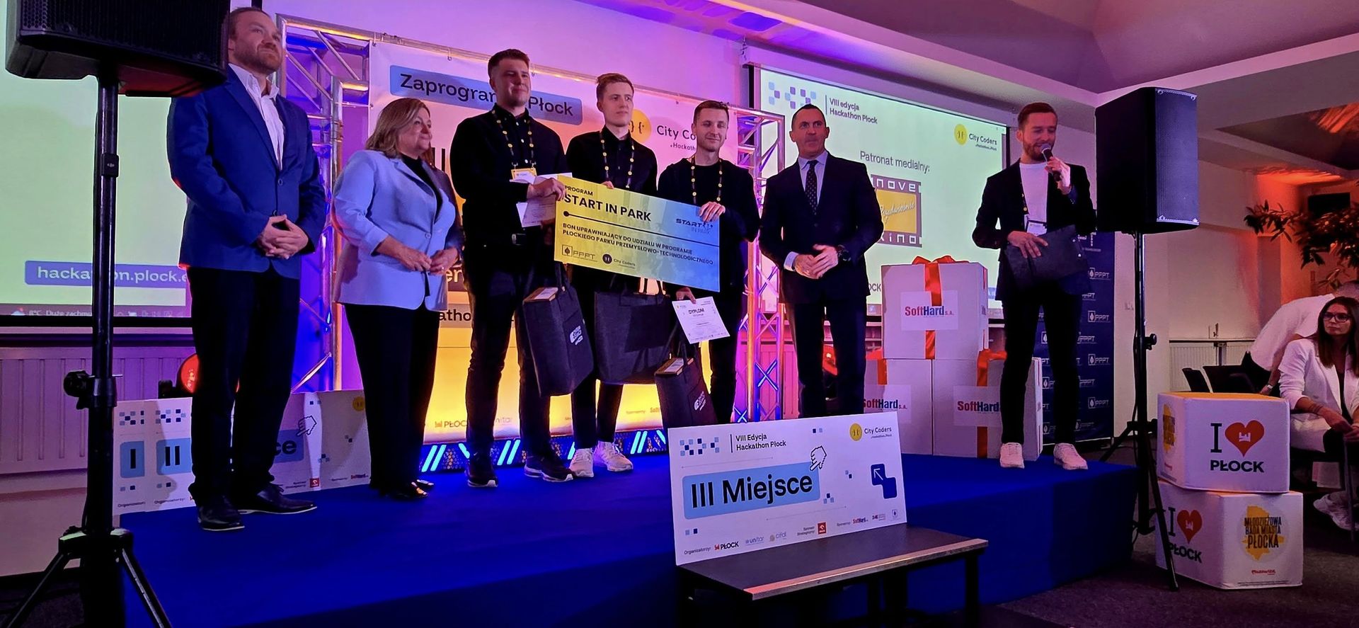 VIII edycja City Coders Hackathon Płock – kreatywność, technologia i innowacje w akcji