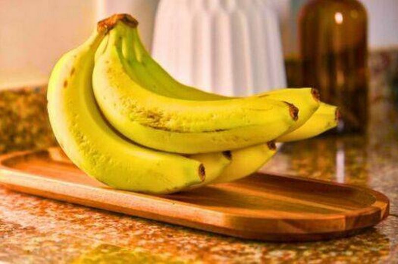 You've been storing your bananas all wrong, here's how to keep them ...