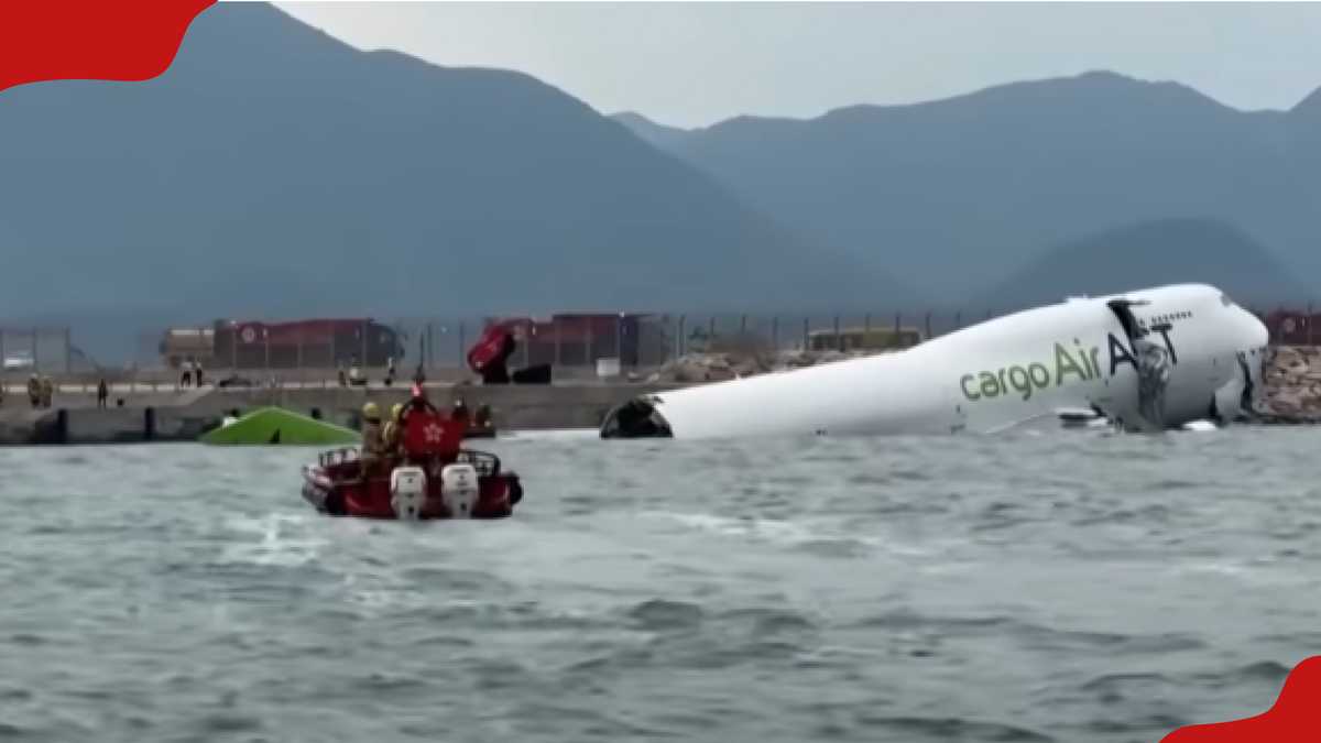 Video: Emirates plane plunges into sea after skidding off runway, 2 ...