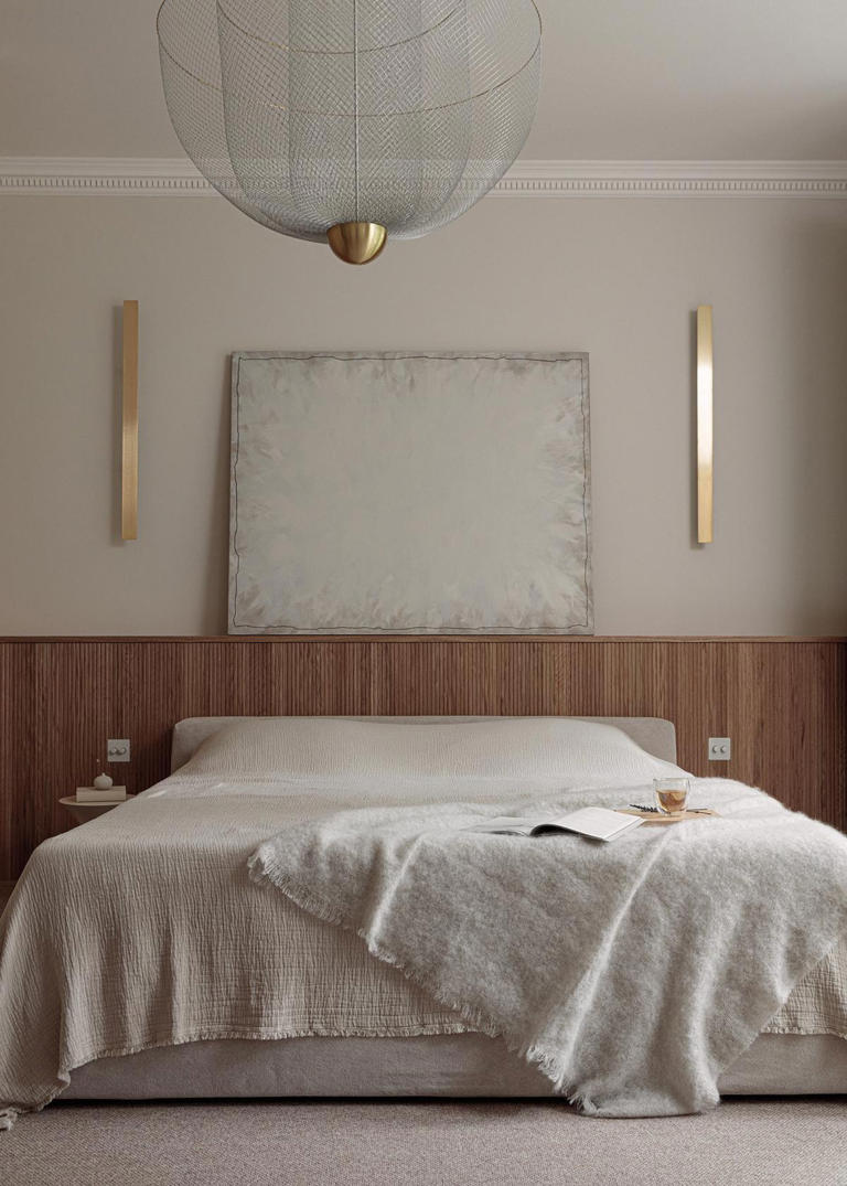 Is It Okay to Sleep Without a Pillow? Well, It Depends on Your Sleep ...