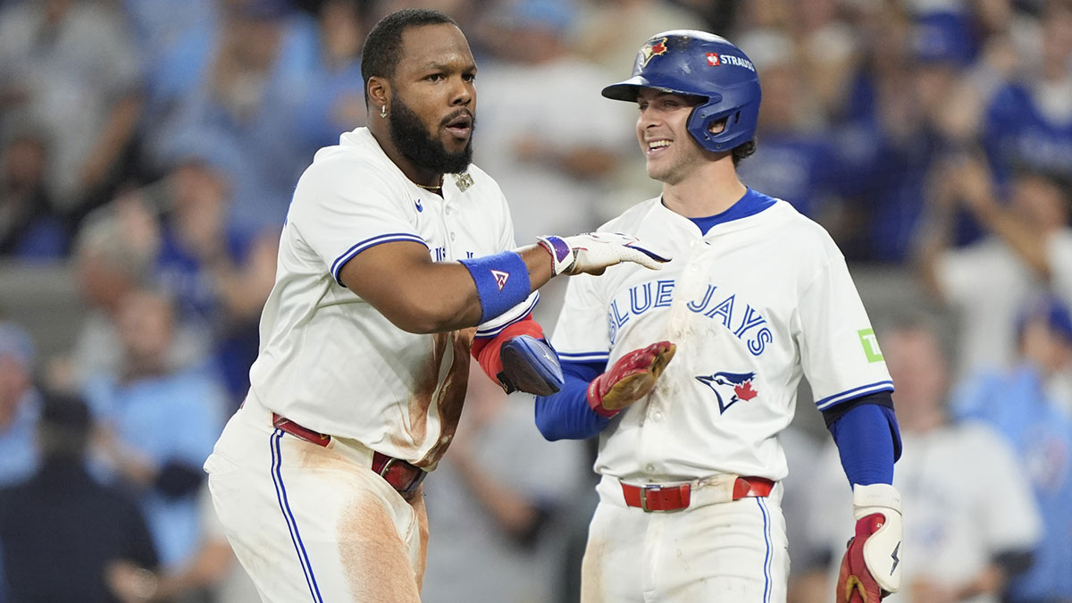Blue Jays fans erupt with reactions to forcing ALCS Game 7