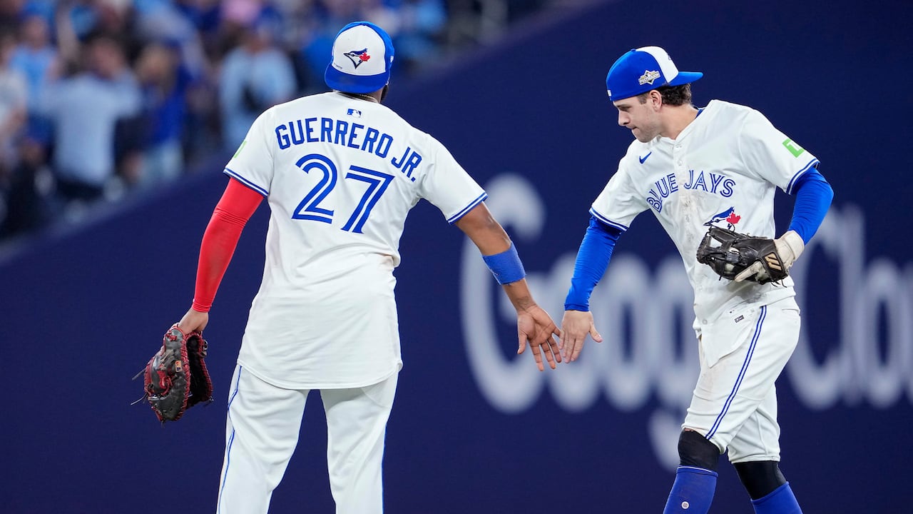 Blue Jays 1 win away from World Series after beating Mariners