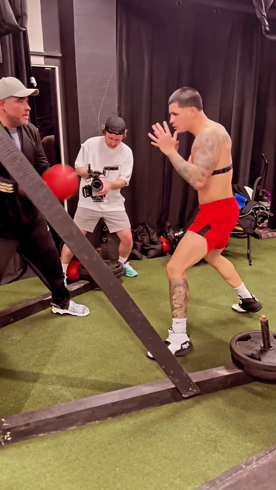 Edgar Berlanga medicine ball toss workout in camp for Padraig McCrory