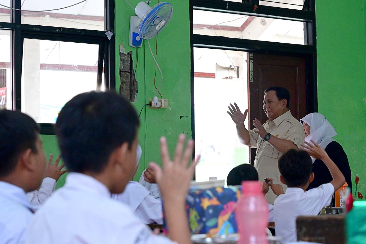 Pemerintahan Prabowo-Gibran Genap Satu Tahun, Program MBG hingga ...