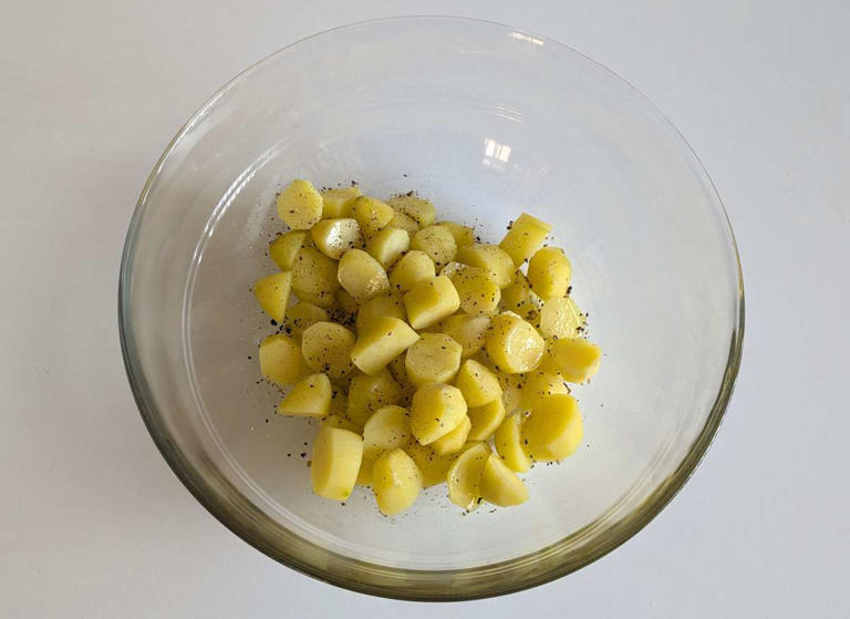 Creamy baked cacio e pepe potatoes: The easy side dish that drives ...