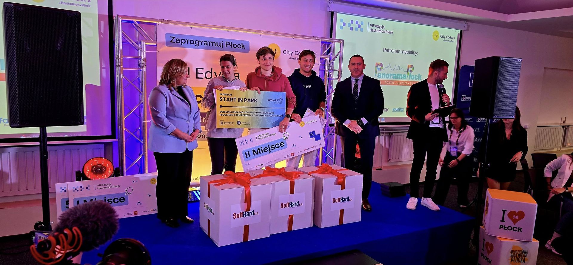 VIII edycja City Coders Hackathon Płock – kreatywność, technologia i innowacje w akcji