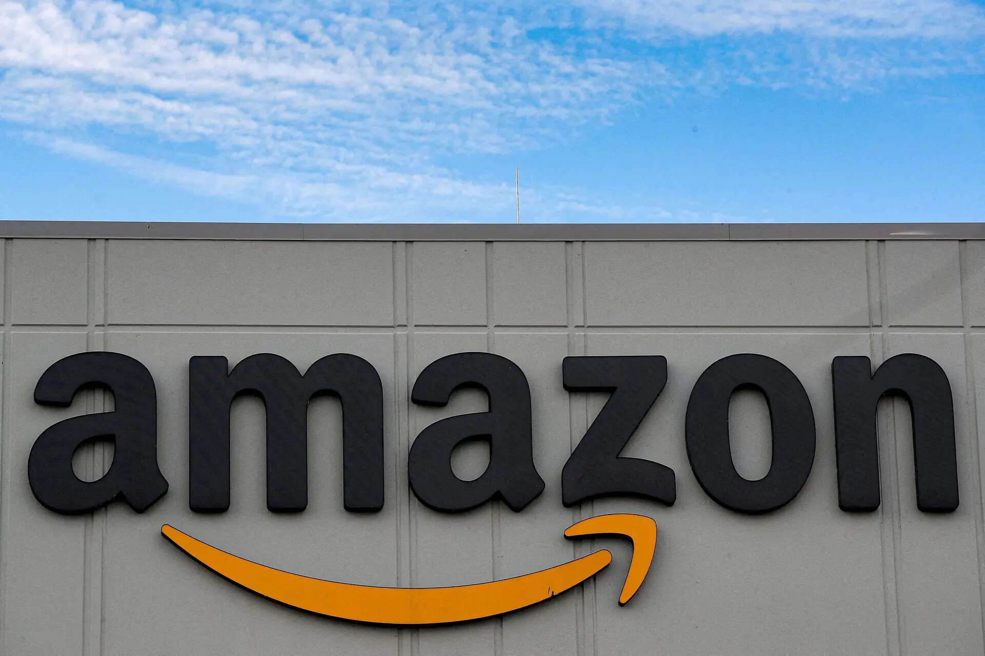 Amazon stock today: After the Amazon AWS Outage hits Snapchat and ...