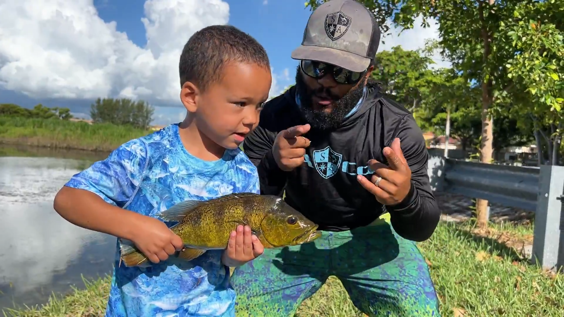 4 year old hooks a giant fish all by himself
