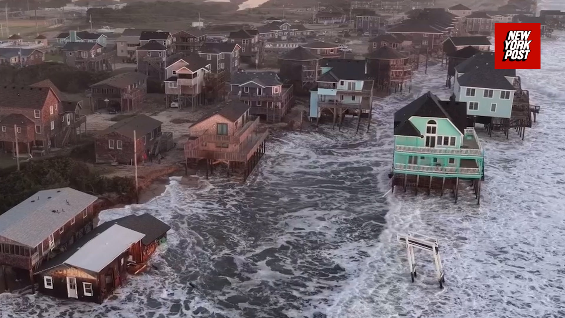 Raging waves destroy North Carolina coast after 10th home collapse