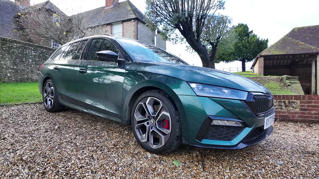 Skoda Octavia vRS Estate – Performance, Practicality, and Value Combined