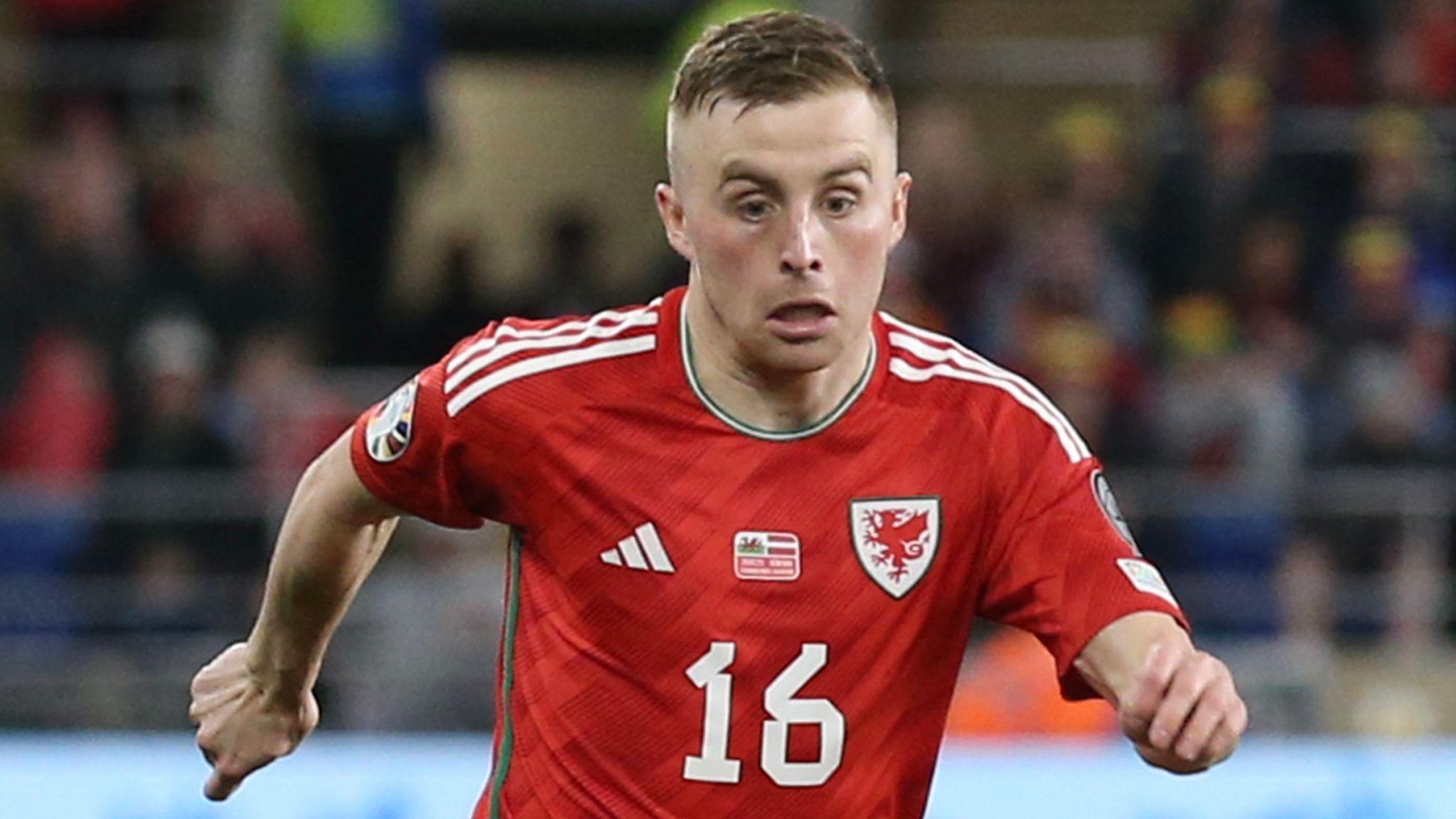 Ex-Wales midfielder Morrell retires aged 28