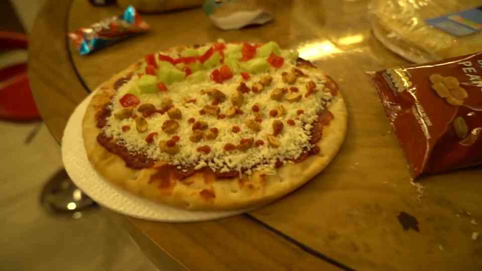 Chaos erupts as the Sidemen start cooking