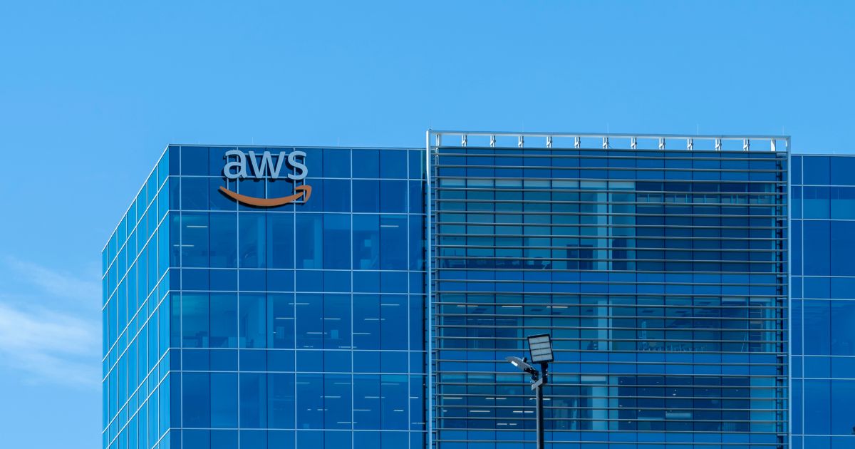 Numerous Major Websites Knocked Offline by Cloud Computing Outage