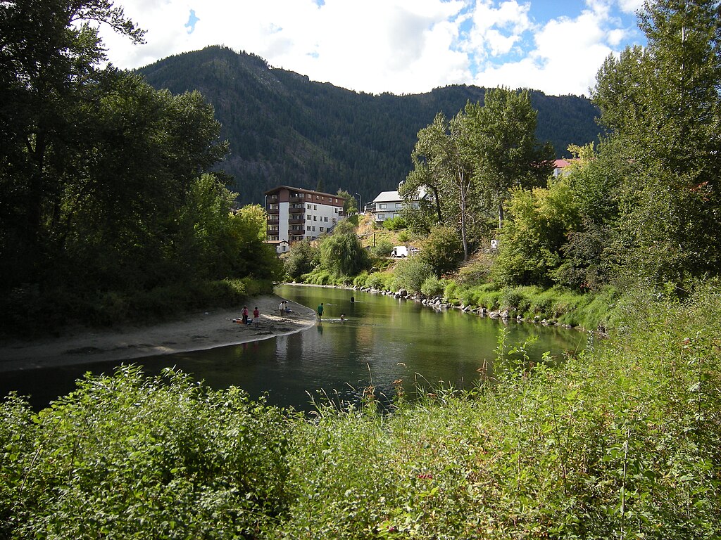 20 Beautiful Small Towns in America You’ll Love Exploring