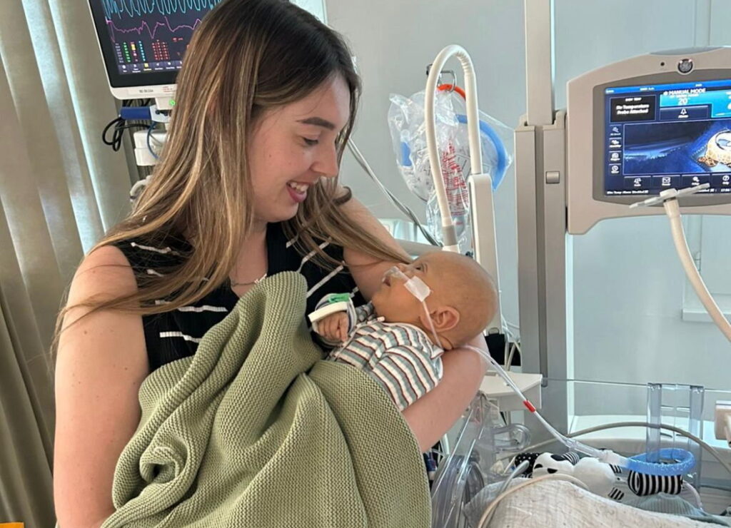 Miracle 1.3lb baby survives 230 days in hospital – after being born at ...