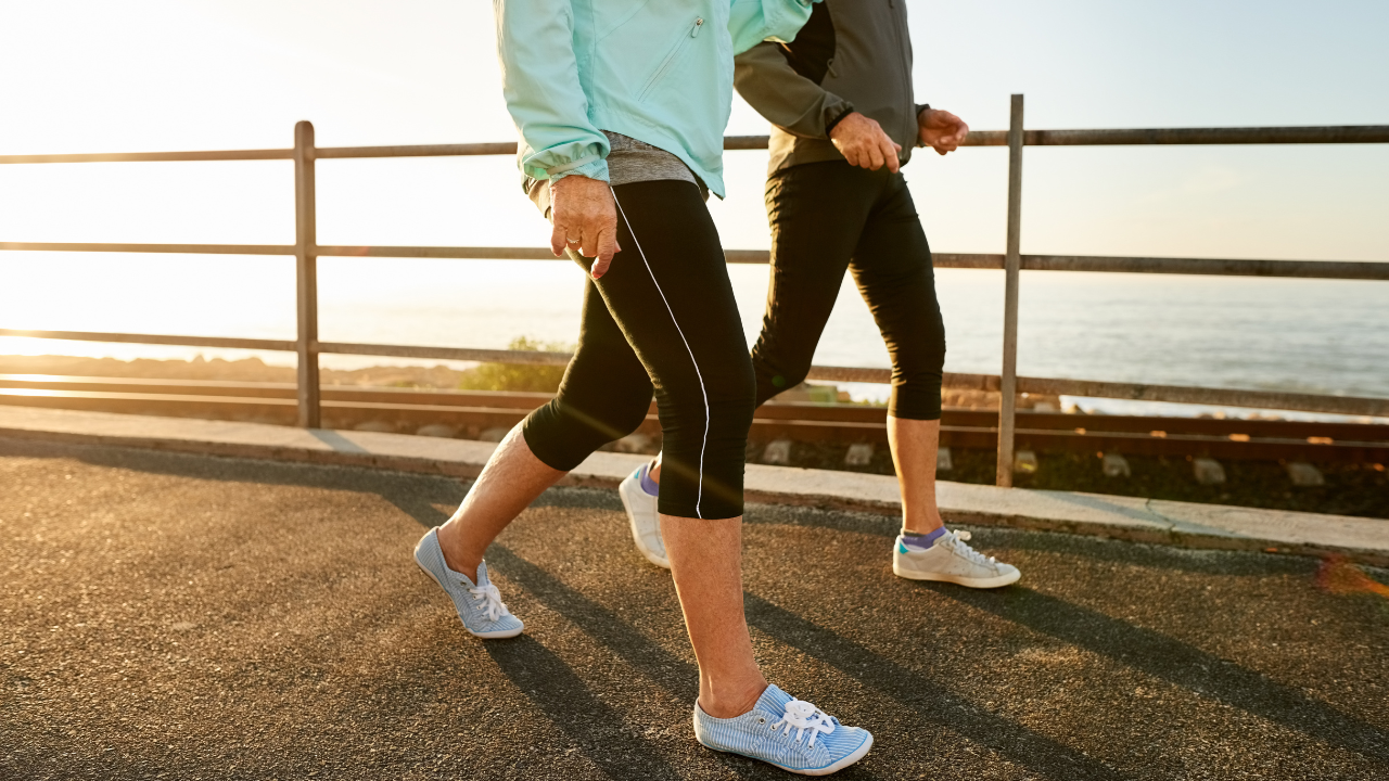 Morning walk vs evening walk: Which one burns more fat