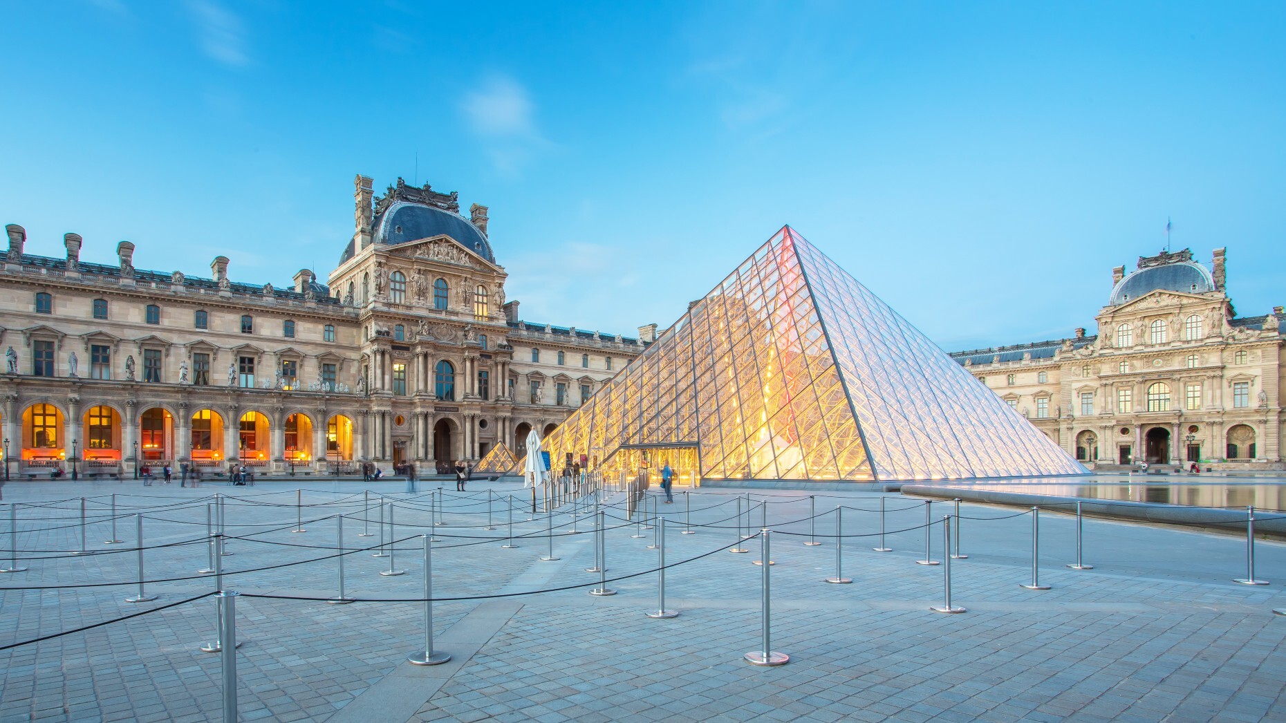 The 20 biggest tourist traps in France